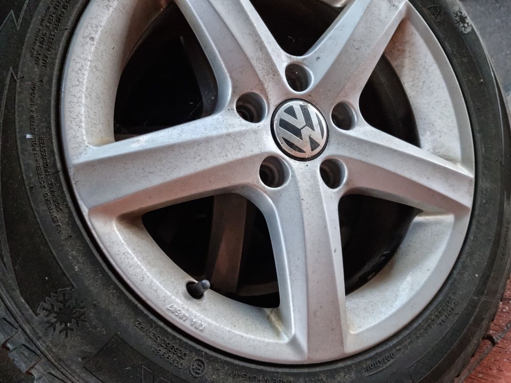 Passat komplett winterräder 205 55 16 | Kaufen auf Ricardo