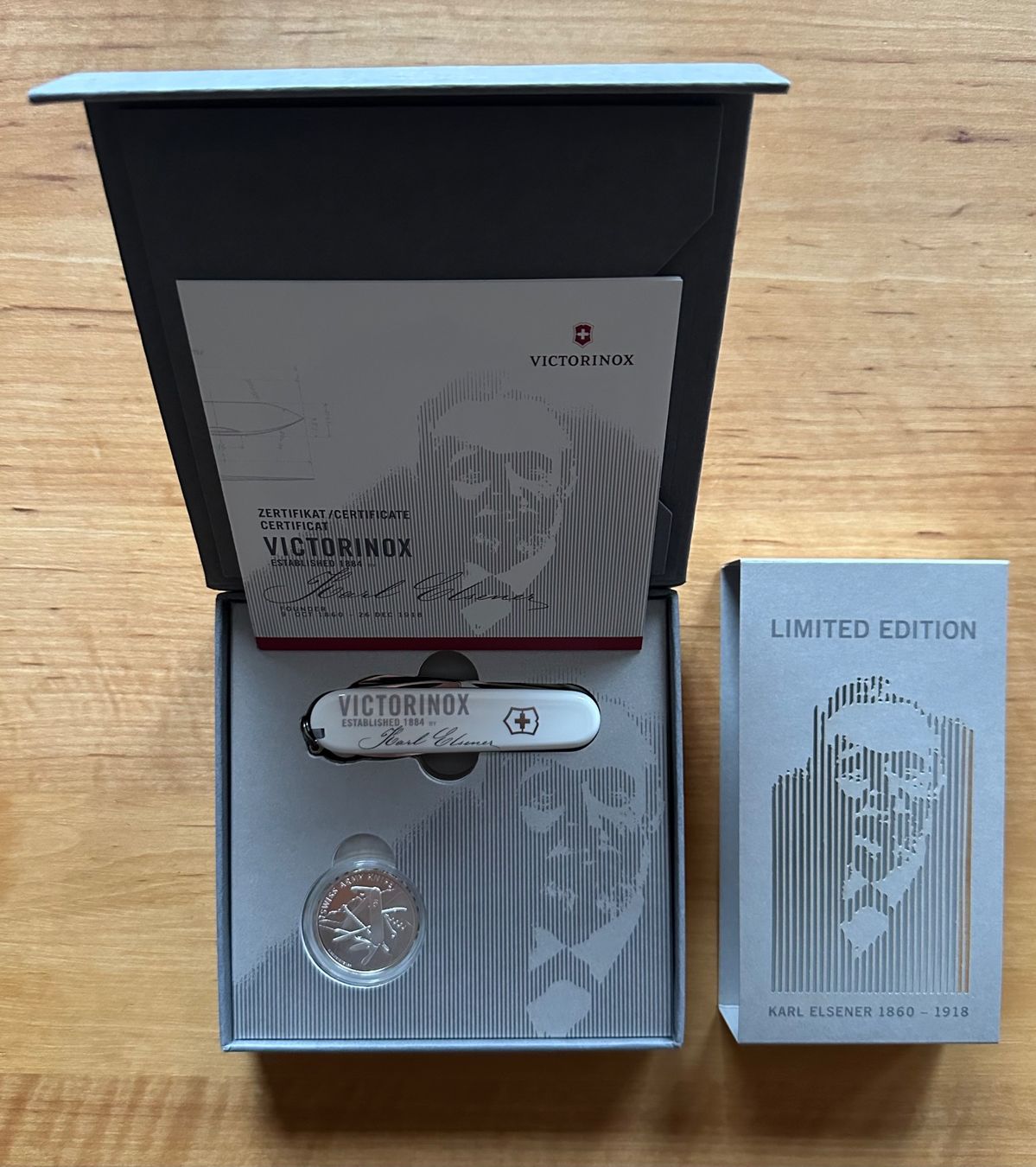 Victorinox édition limitée Karl Elsener 1860-1918, état neuf (Neuf avec ...
