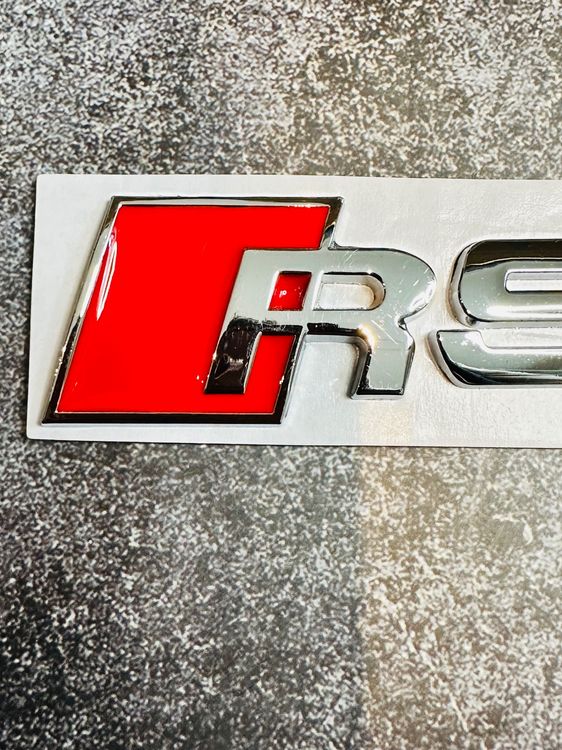 Audi RS3 Emblem Schriftzug Logo aus Metall NEU in Rot/Chrom (Neu und ...
