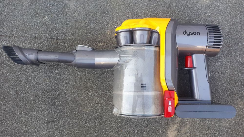 Dyson DC30 (Defekt) in Arbon für CHF 7 – mit Lieferung auf Ricardo kaufen