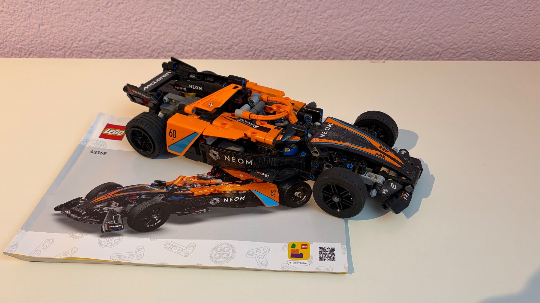 Technic NEOM McLaren Formula E Race Car 42169 (Gebraucht) in ...