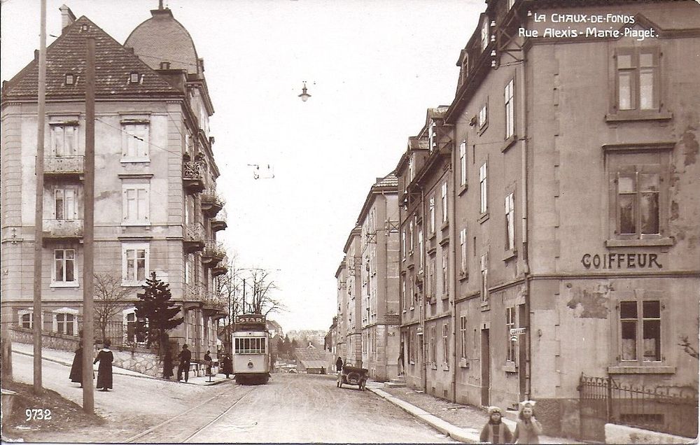LA CHAUX - de - FONDS, tram à la rue Alexis-Marie Piaget (Neuf (Voir ...