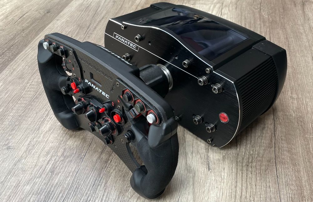 Fanatec Clubsport Wheelbase V2.5 mit Formula Lenkrad (Gebraucht) in ...