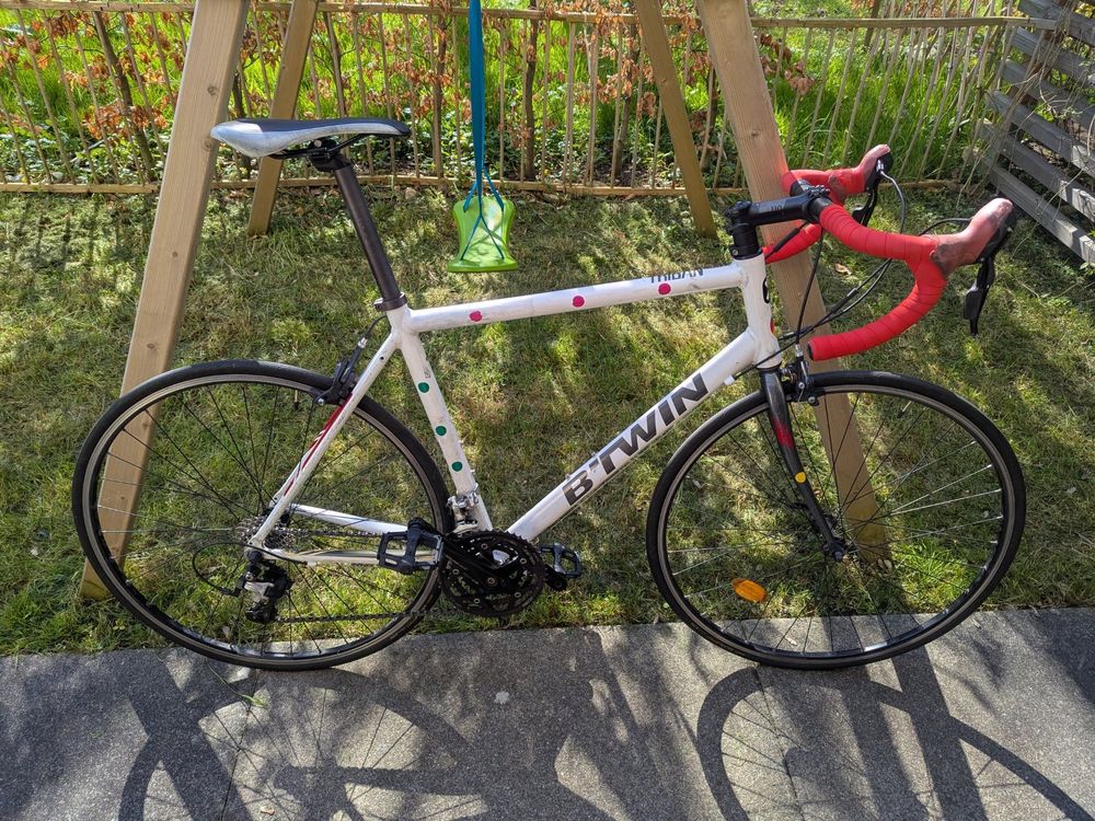 Rennrad B’Twin Triban 300 (Gebraucht) in Thalwil für CHF 225 – nur ...