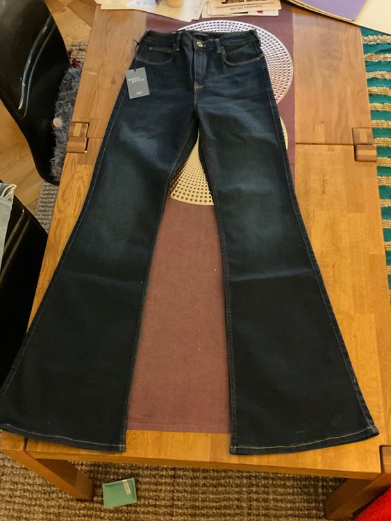 Jeans LEE W29/L33 body optix (Neuf avec emballage d'origine) à Chippis ...