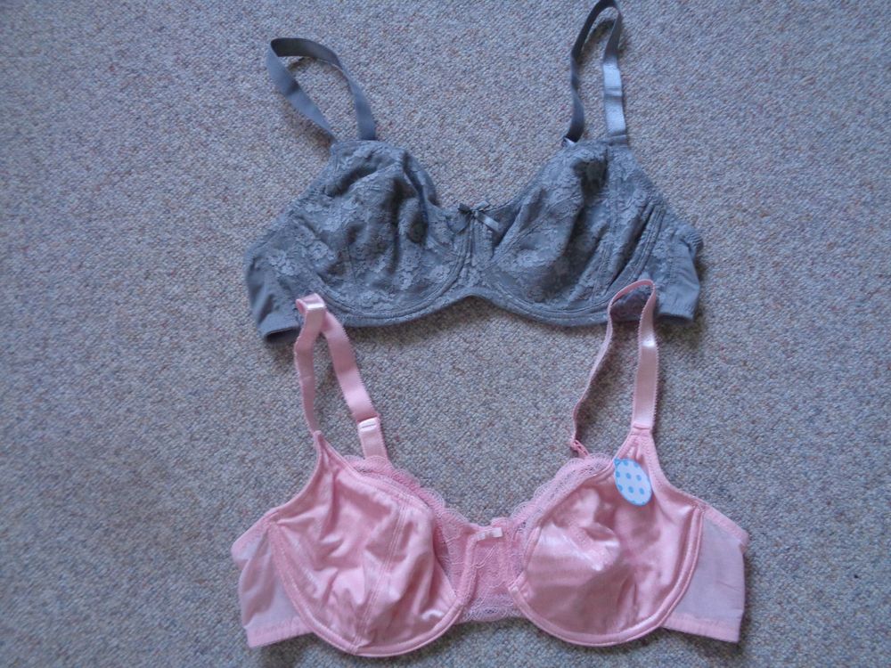 Bügel BH 95C (2 Stk.) rosa u. grau (Neu und originalverpackt) in für ...