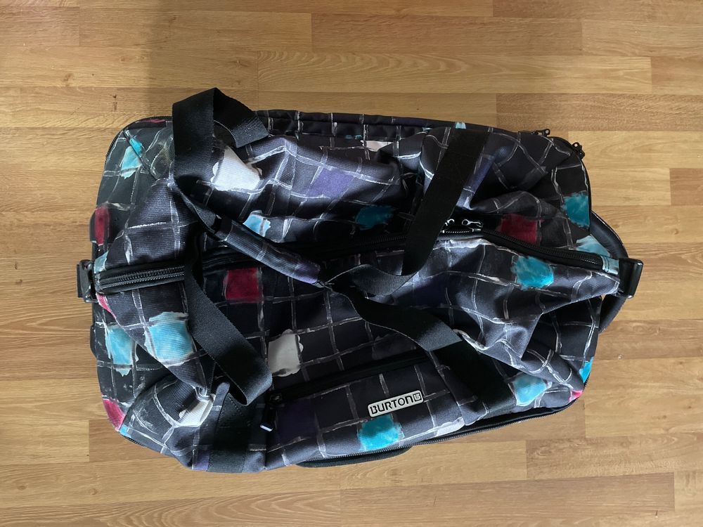 Burton Rollkoffer (Gebraucht) in Chur für CHF 44 – mit Lieferung auf ...