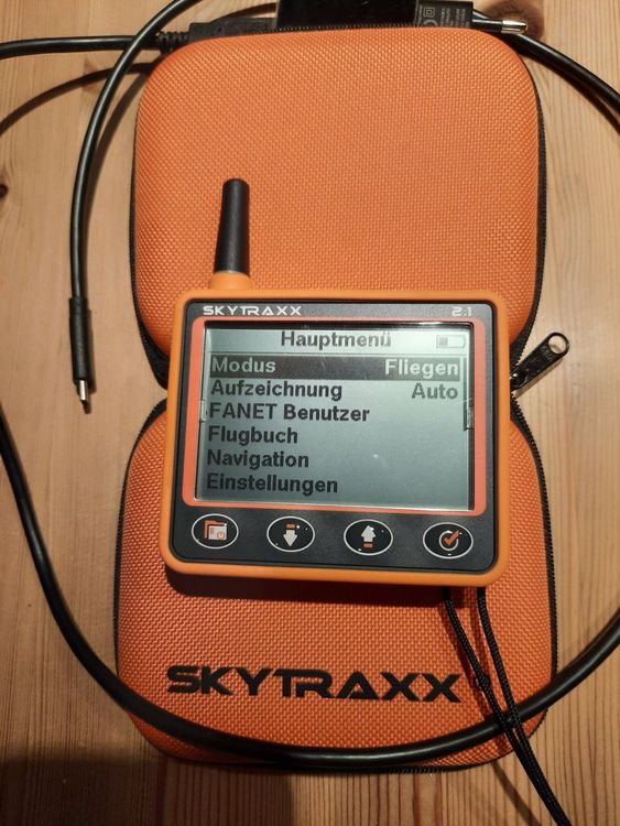 SKYTRAXX 2.1 GPS Gleitschirm-Vario mit FLARM und FANET | Kaufen auf Ricardo