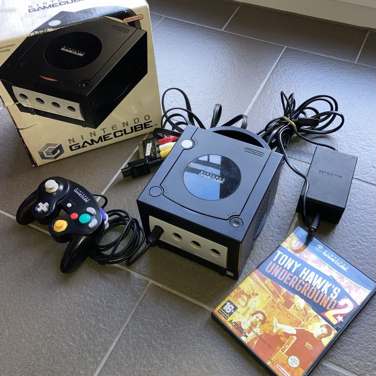 Nintendo Gamecube (original box + controler) (Gebraucht) in Fribourg ...