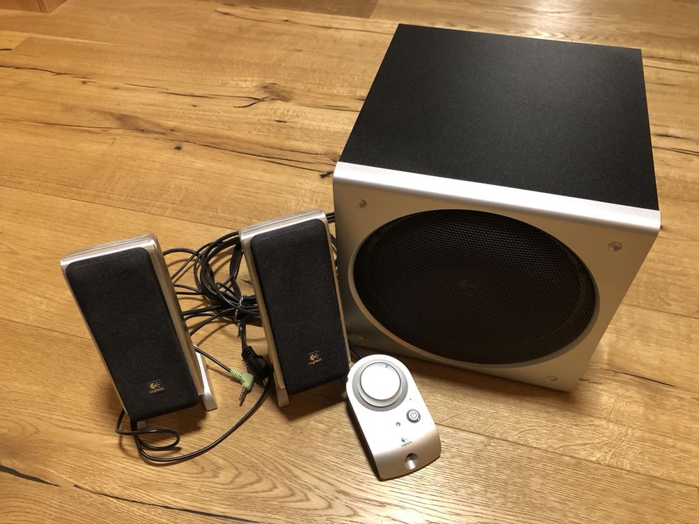 Logitech Aktiv Lautsprecher (Gebraucht) in Luzein für CHF 5 – mit ...