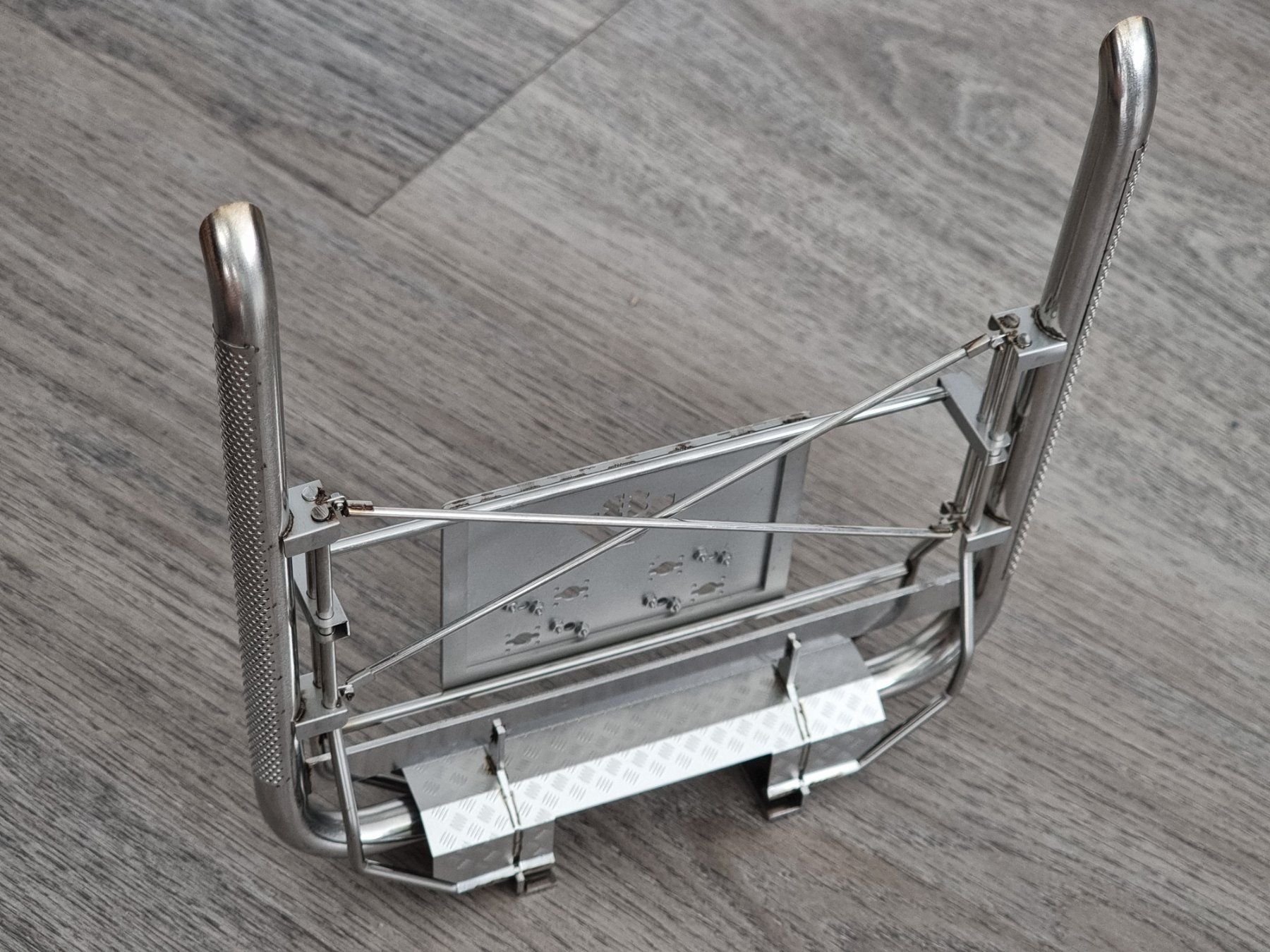 Scania Auspuff / Highpipes mit V8 Logo Neu, OVP (Neu und ...