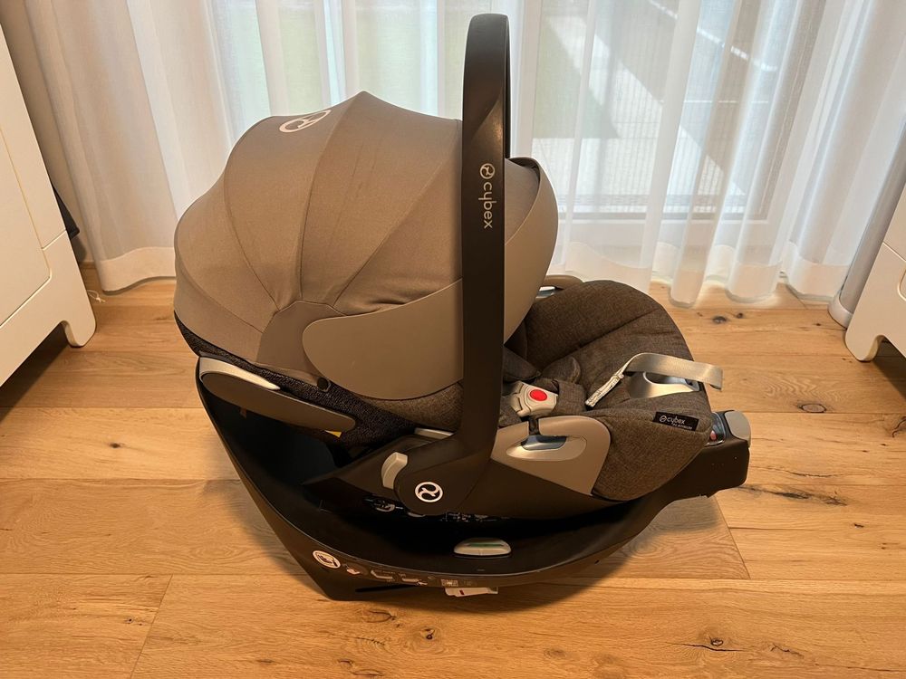 Cybex Platinum Cloud Z i-Size mit Basis fürs Auto (Gebraucht) in Mels für CHF 350 – nur Abholung ...