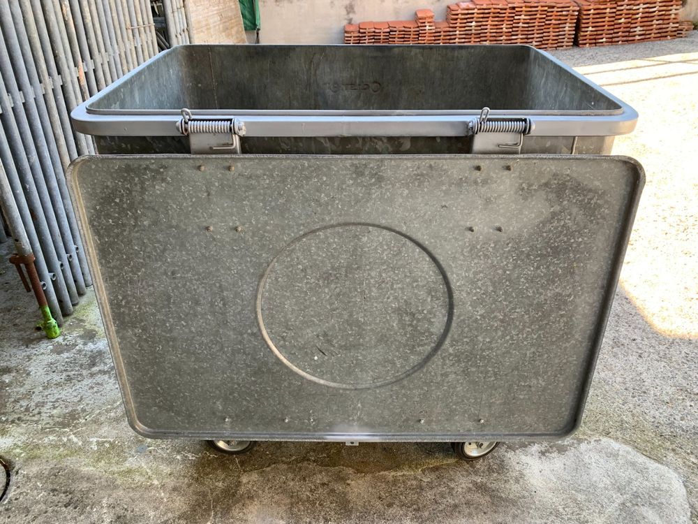 Kehrichtcontainer Abfallcontainer 800 Liter | Kaufen auf Ricardo