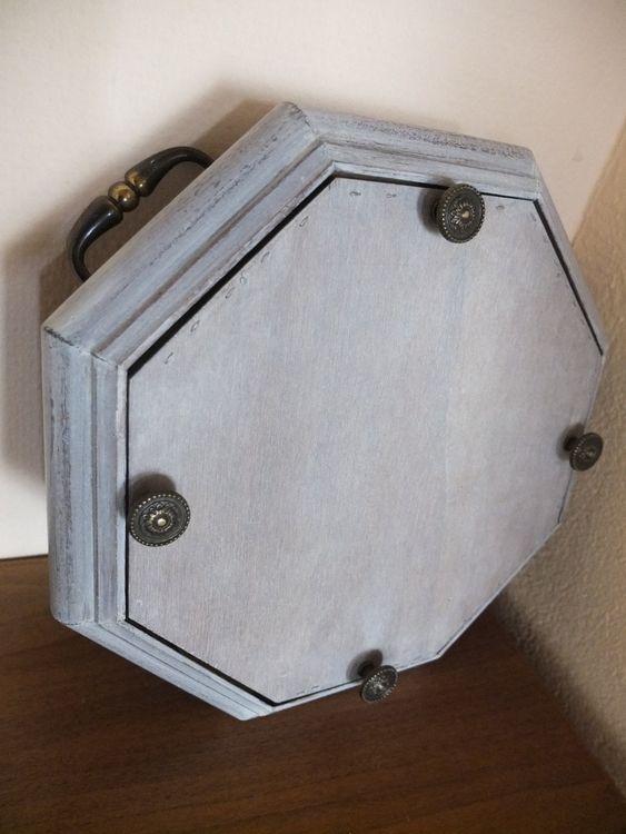 grosse achteckige Schalle aus Holz Shabby | Kaufen auf Ricardo