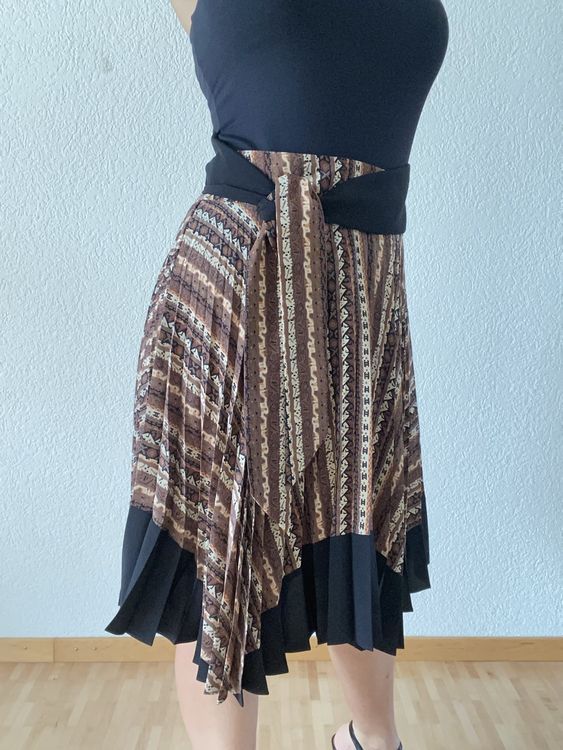 Hugo Boss Rock, Grösse 40 IT (Gebraucht) in Neftenbach für CHF 119 ...