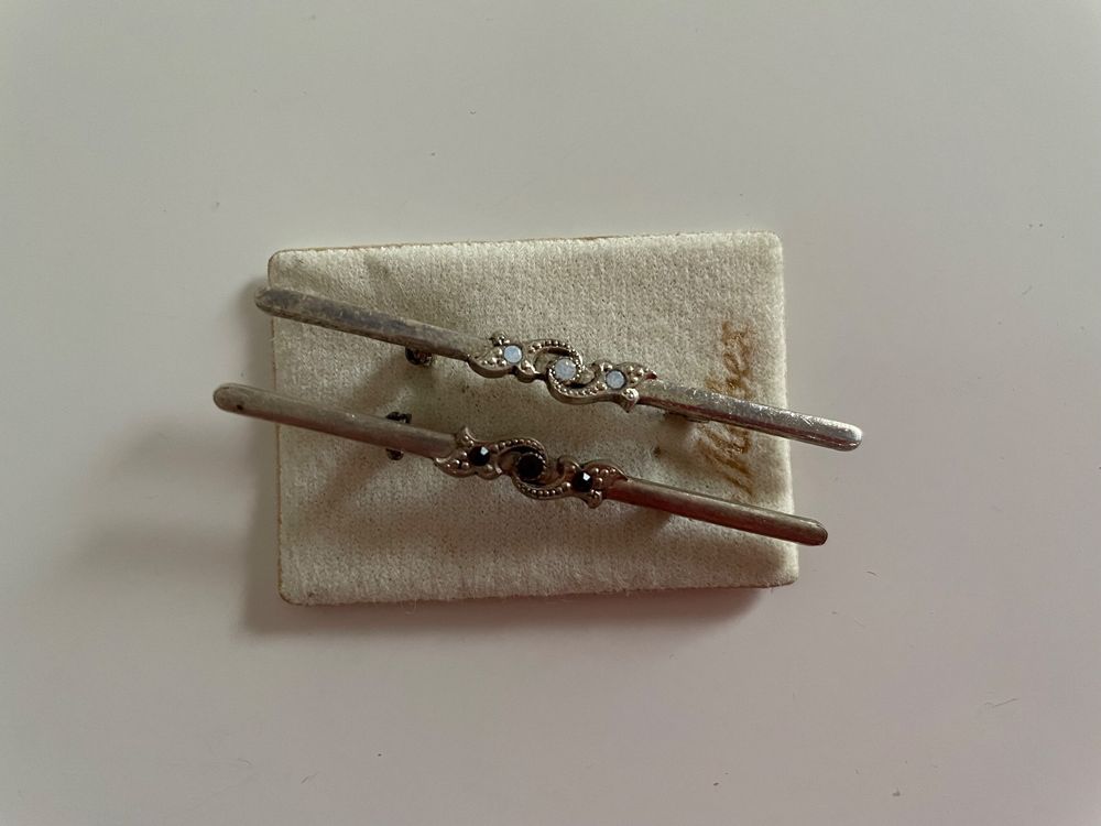 Zwei alte Broschen | Kaufen auf Ricardo