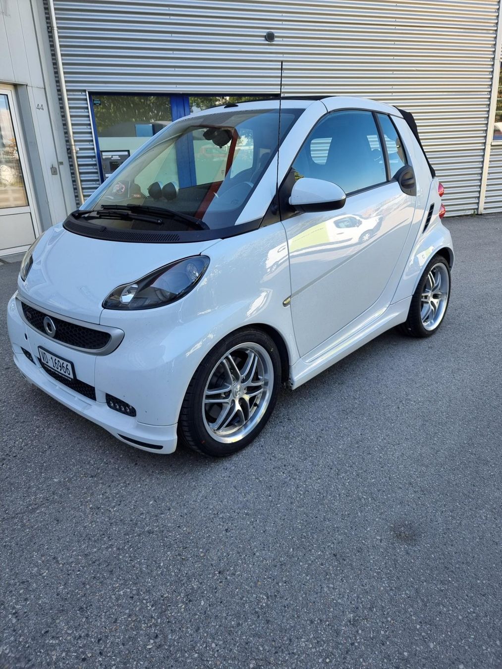 SMART ForTwo Cabriolet BRABUS blanche Softouch Xclusive 2014 (Gebraucht ...