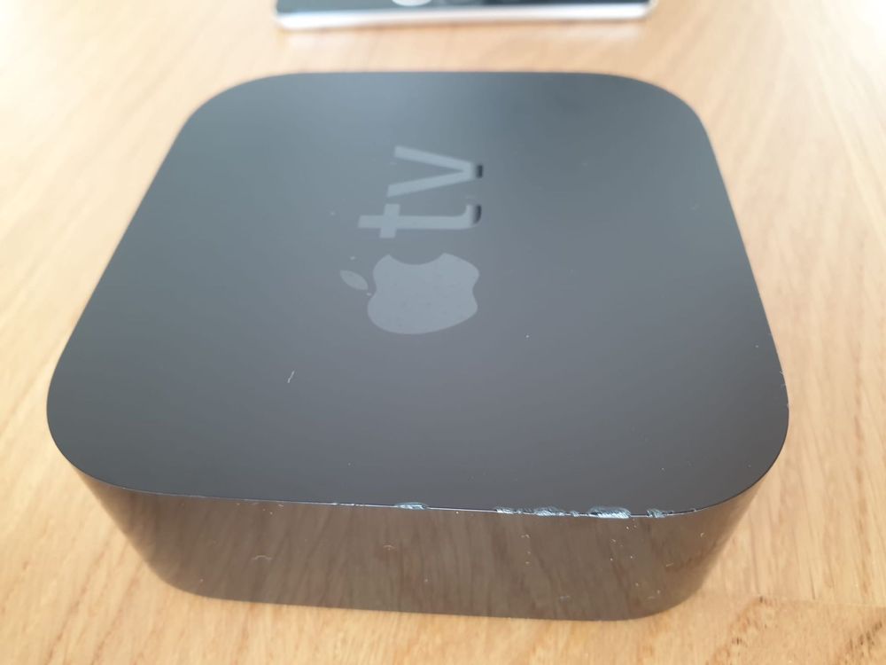 Apple TV Box und Ferbedienunf von Salt Fibre Box (Gebraucht) in für CHF ...