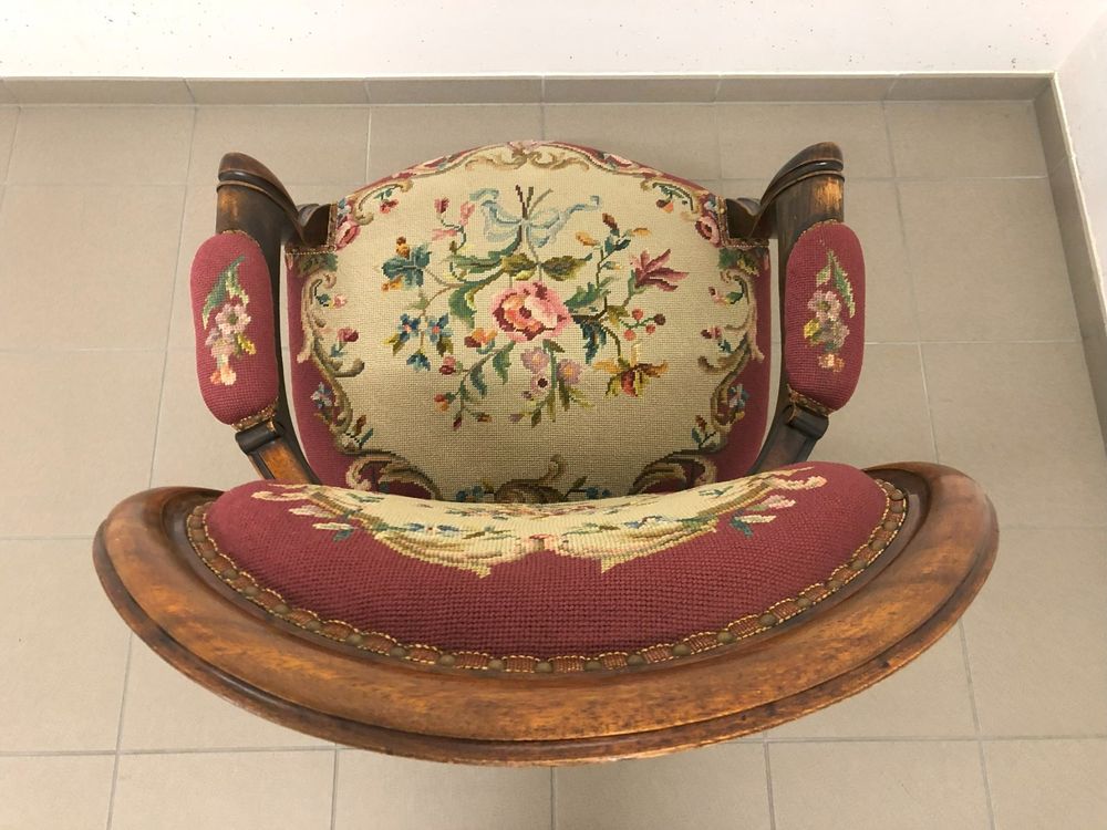 Antiker Gobelin Vintage Sessel ab CHF 1.- | Kaufen auf Ricardo