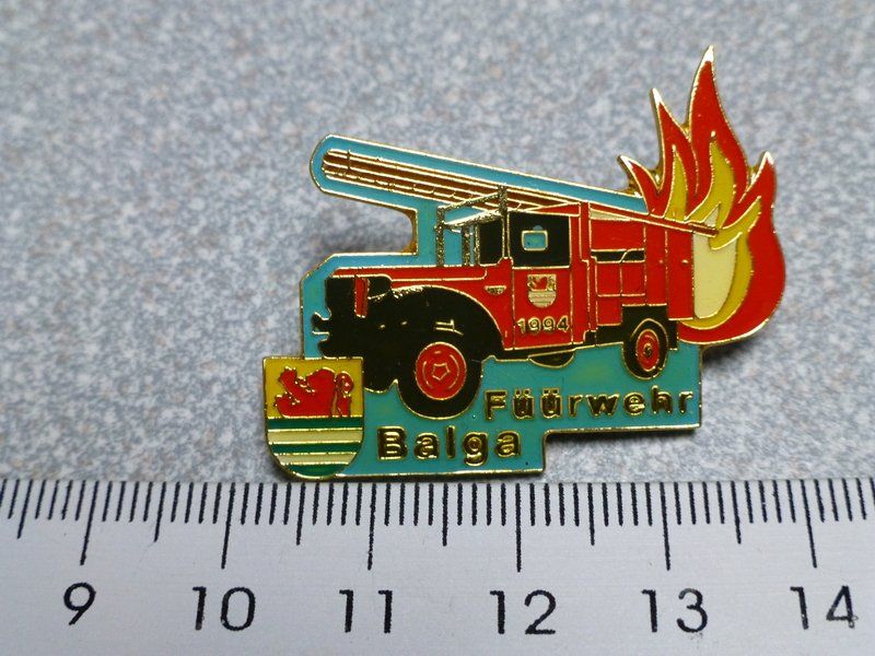 PIN PINS FEUERWEHR SAPEURS POMPIERS FIREFIGHTER (Gebraucht) in ...