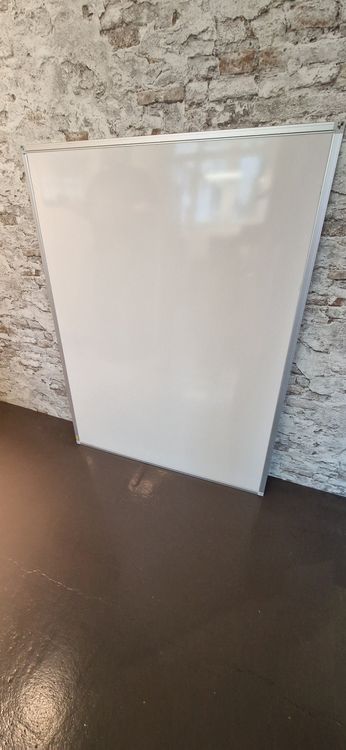 Grosses Whiteboard und Magnet Tafel für Büro oder Schule (Gebraucht) in Niederbipp für CHF 58 ...