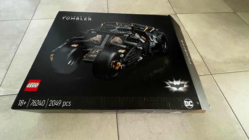 LEGO 76240 DC Batman™ La Batmobile™ Tumbler (Gebraucht) in Boudry für ...