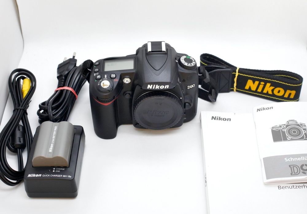 Nikon D90 Body nur 1493 Auslösungen, top Zustand | Kaufen auf Ricardo