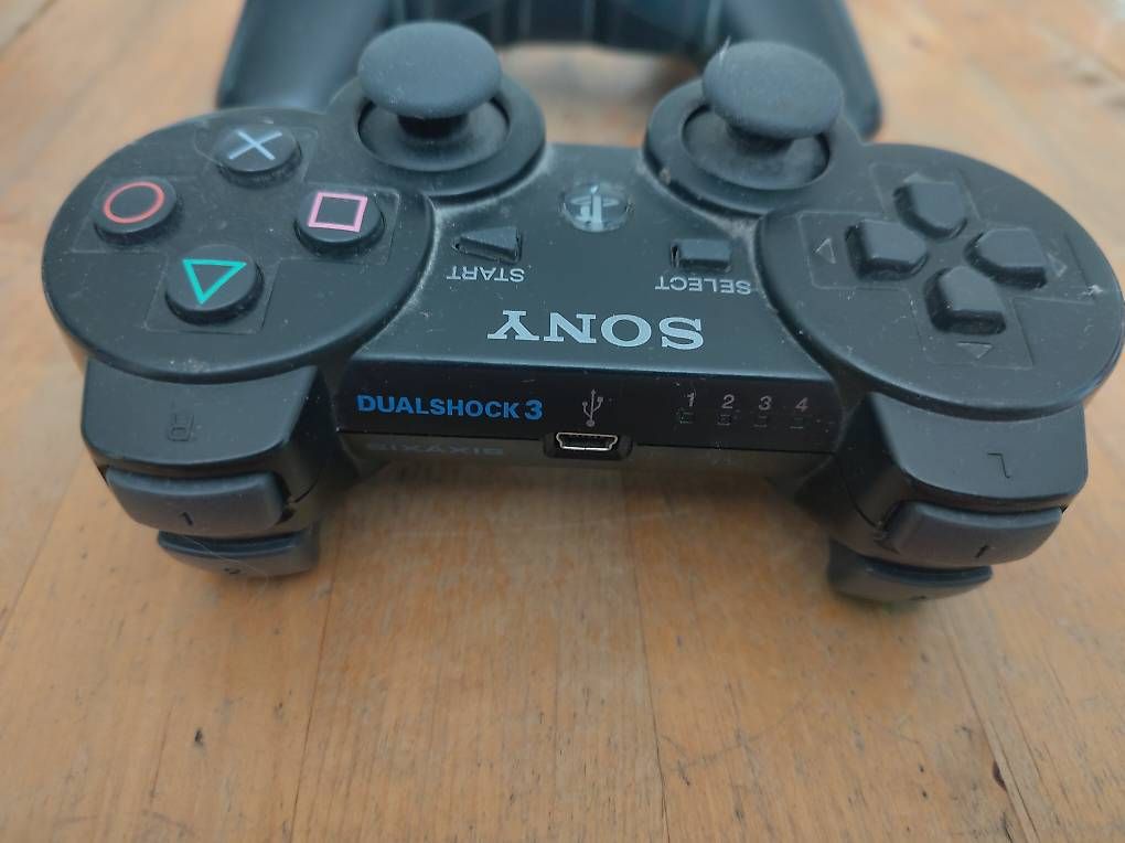 2 Playstation Controller Dualshock 3 (Gebraucht) in Leuggern für CHF 49 ...