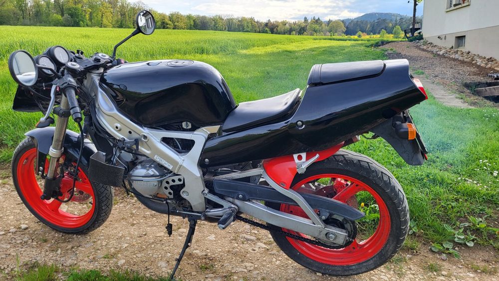 Yamaha TZR 125 4HX (Defekt) in Liestal für CHF 599 – nur Abholung auf Ricardo kaufen