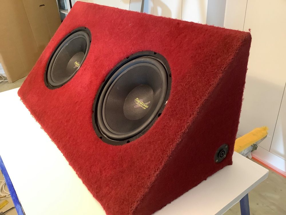 Phoenix Gold Subwoofer (Gebraucht) in Seuzach für CHF 69 – nur Abholung ...