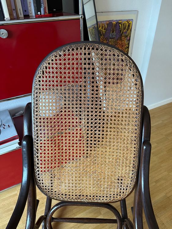 Thonet Schaukelstuhl Nr. 10 Bugholz Sessel 1900 antik (Gebraucht) in Basel für CHF 270 – nur ...