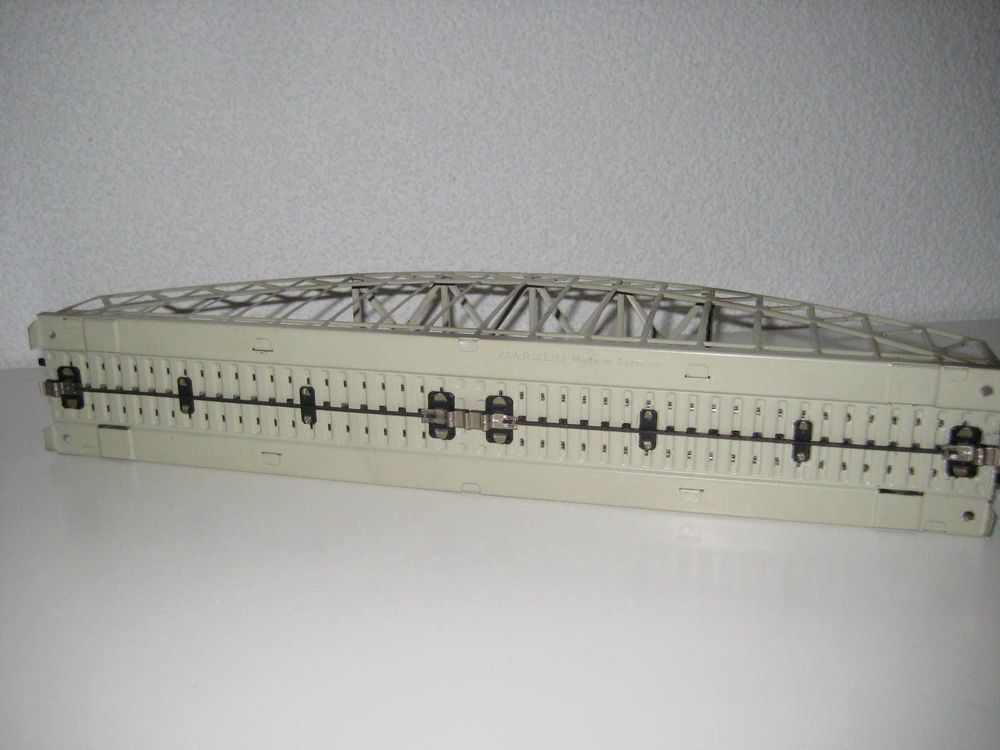 Marklin 7163 pont HO métalique (Gebraucht) in Neuchâtel für CHF 30 ...