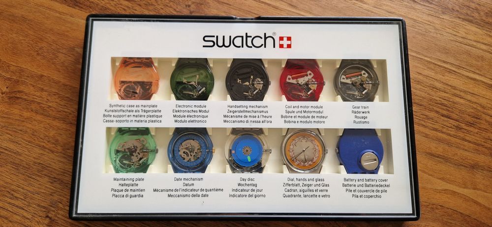 Swatch Special Produktion in 10 Schritten in Vitrine | Kaufen auf Ricardo