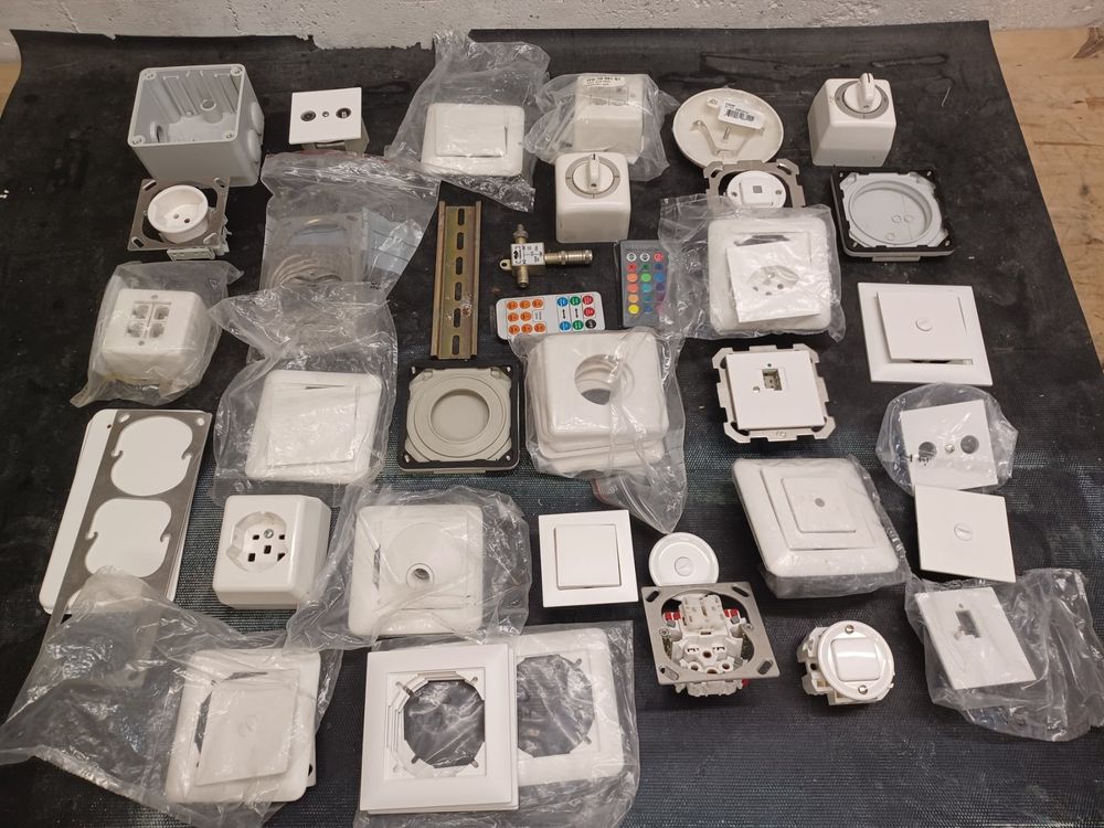 Elektromaterial Set 3 | Kaufen auf Ricardo