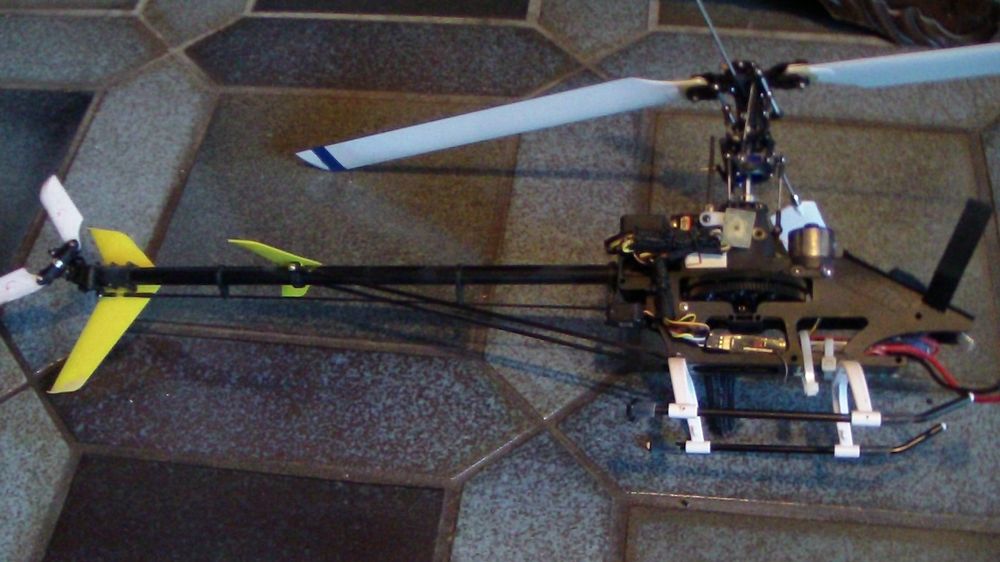 blade 400 (Defekt) in für CHF 60 – mit Lieferung auf Ricardo kaufen