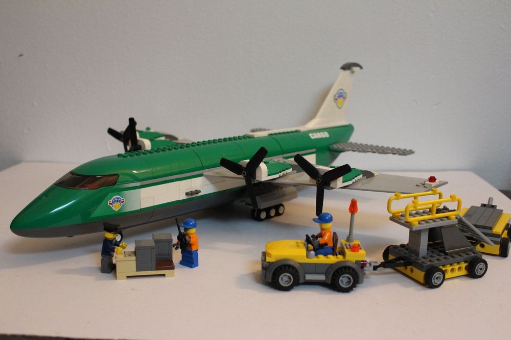 LEGO City Cargo Plane 7734 (Gebraucht) in Bern für CHF 65 – mit ...