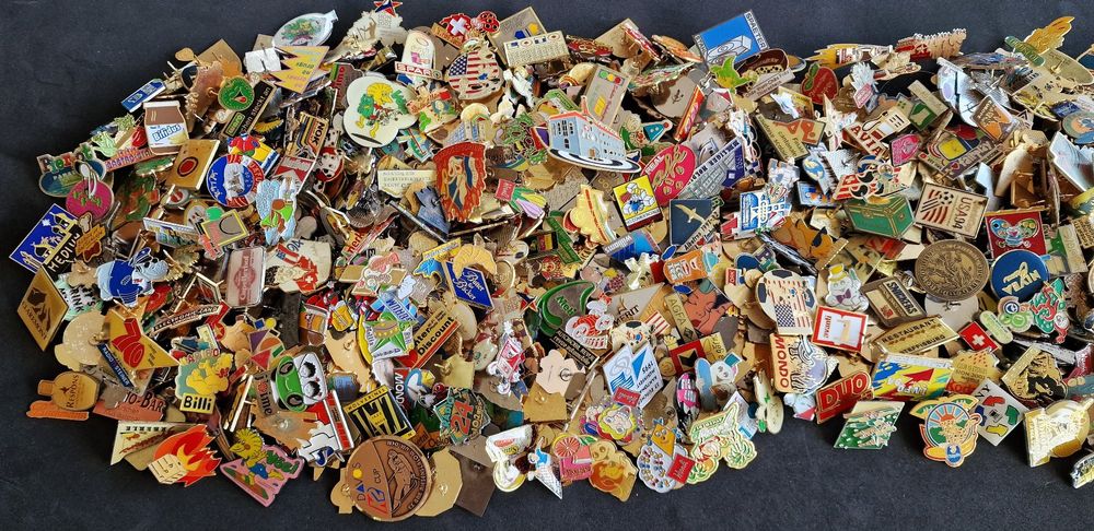3 Kg. Pins Pin alle ohne Verschluss / Nr. 401 (Gebraucht) in Reinach BL ...