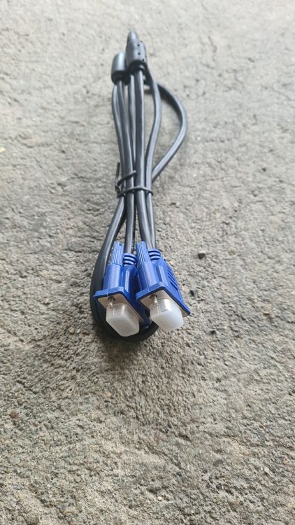 VGA Cable - New! (Neu und originalverpackt) in Bettlach für CHF 4 – mit ...