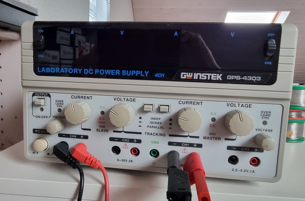 GwINSTEK GPS-4303, Laboratory DC Power supply 4ch (Gebraucht) in ...