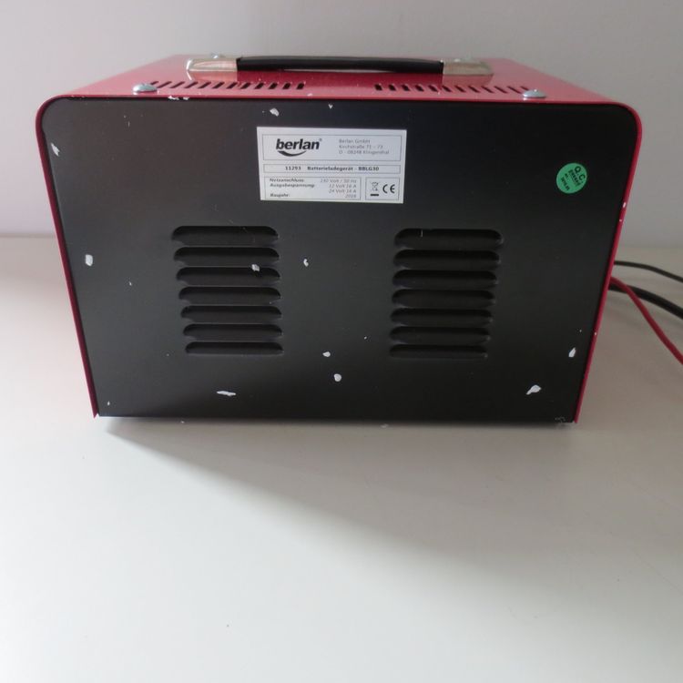 Berlan Batterieladegerät 12-24 Volt Autoladegerät KfZ (Neu (gemäss ...