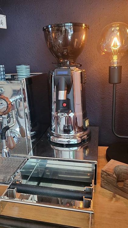 Macap M4D Kaffeemühle + Ausklopfschale | Kaufen auf Ricardo