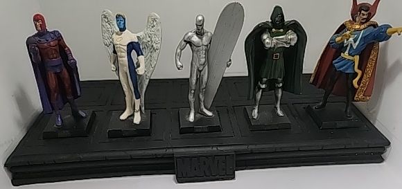 Marvel Super Heroes Base Display (ohne Figuren ) | Kaufen auf Ricardo
