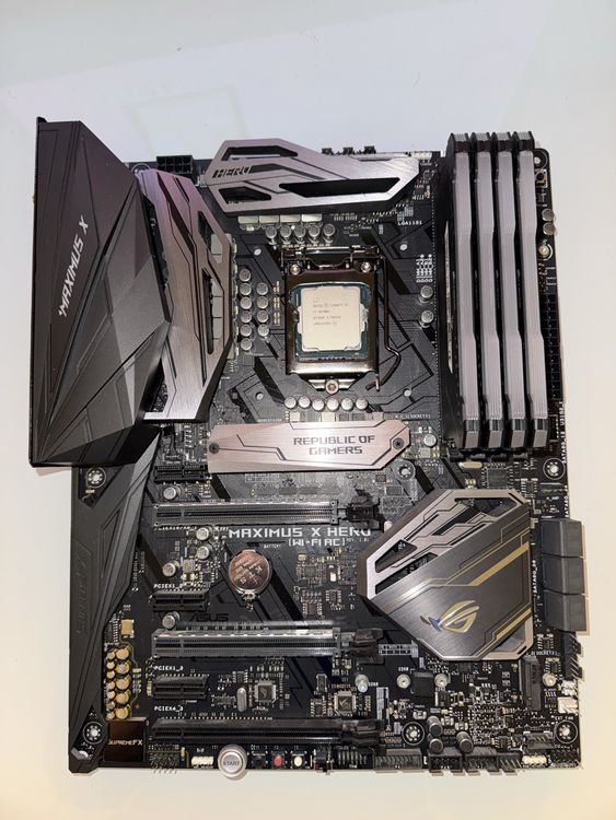 Intel i7-8700K, NZXT AIO, ROG Maximus X Hero WiFi, 32GB RAM (Gebraucht ...