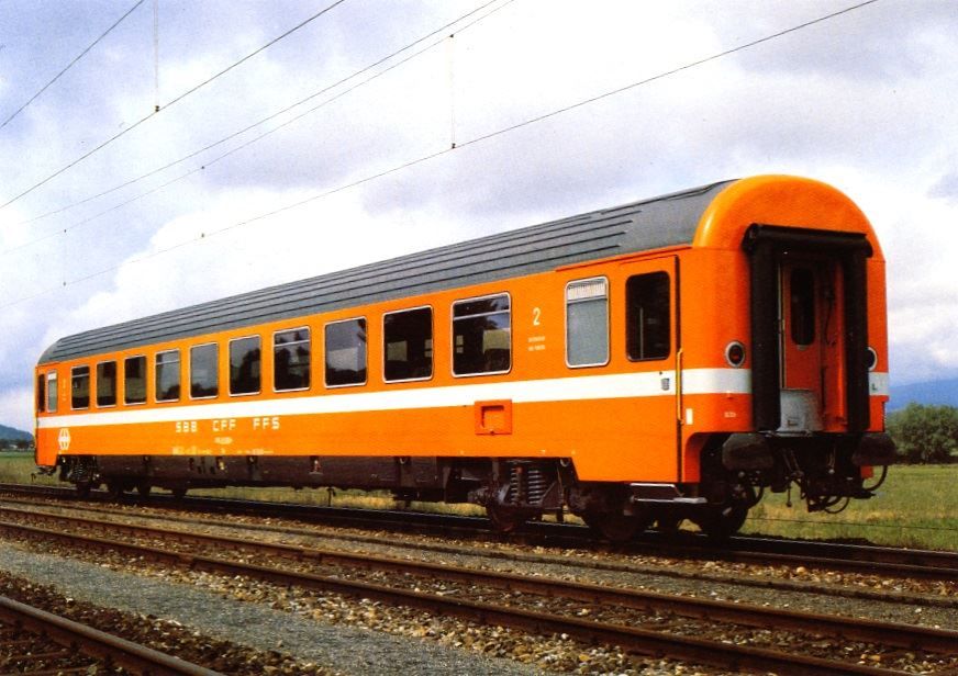 SBB-CFF : Bpm ZI RIC 61 85 20-70 500...529 (1980-81 EUROFIMA (Gebraucht) in St-Léonard für CHF 1 ...
