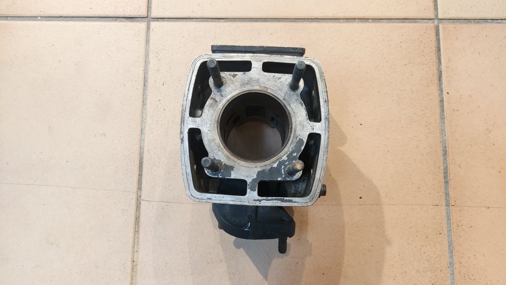 YAMAHA DT 125 LC 10V Zylinder (Gebraucht) in Tägerschen für CHF 59 ...