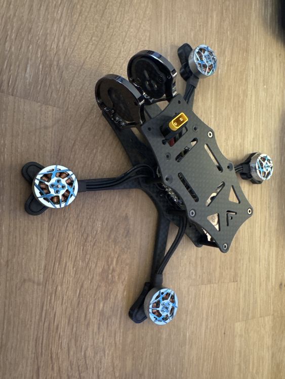 Iflight AOS 3.5 FPV Drohne FC Brushless Moroe (Neu (gemäss Beschreibung)) in Mettmenstetten für ...