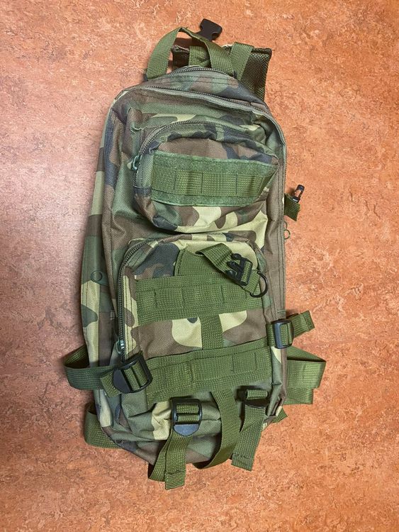 Rucksack Army Style (Gebraucht) in für CHF 10 – mit Lieferung auf ...