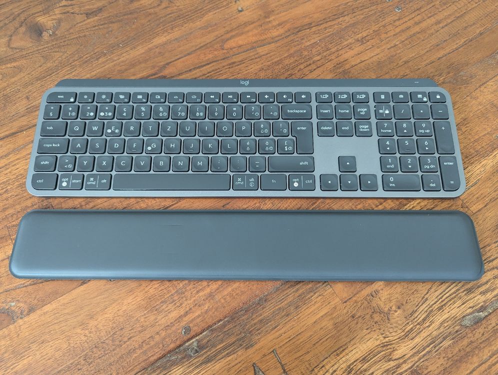 Logitech MX Keys Plus (Gebraucht) in für CHF 45 – mit Lieferung auf ...