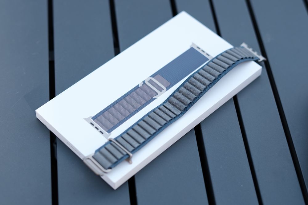 Apple Watch Ultra 2 GPS + Cellular, Alpine Loop blau, Medium | Kaufen ...