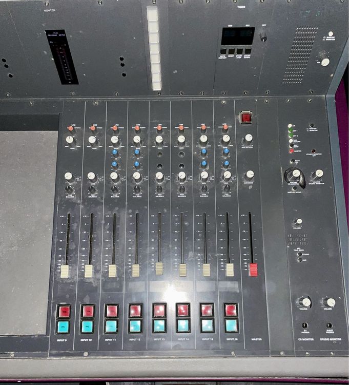 Studer 916 Broadcast Mixing Console (Gebraucht) in Tüscherz-Alfermée ...